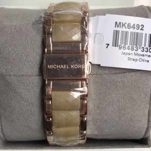 Michael Kors | Accessories | New Mk Pearls Crystals Accent Bracelet ...